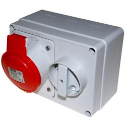 Gewiss Interlock 32 amp Switched Socket 3P+N+E